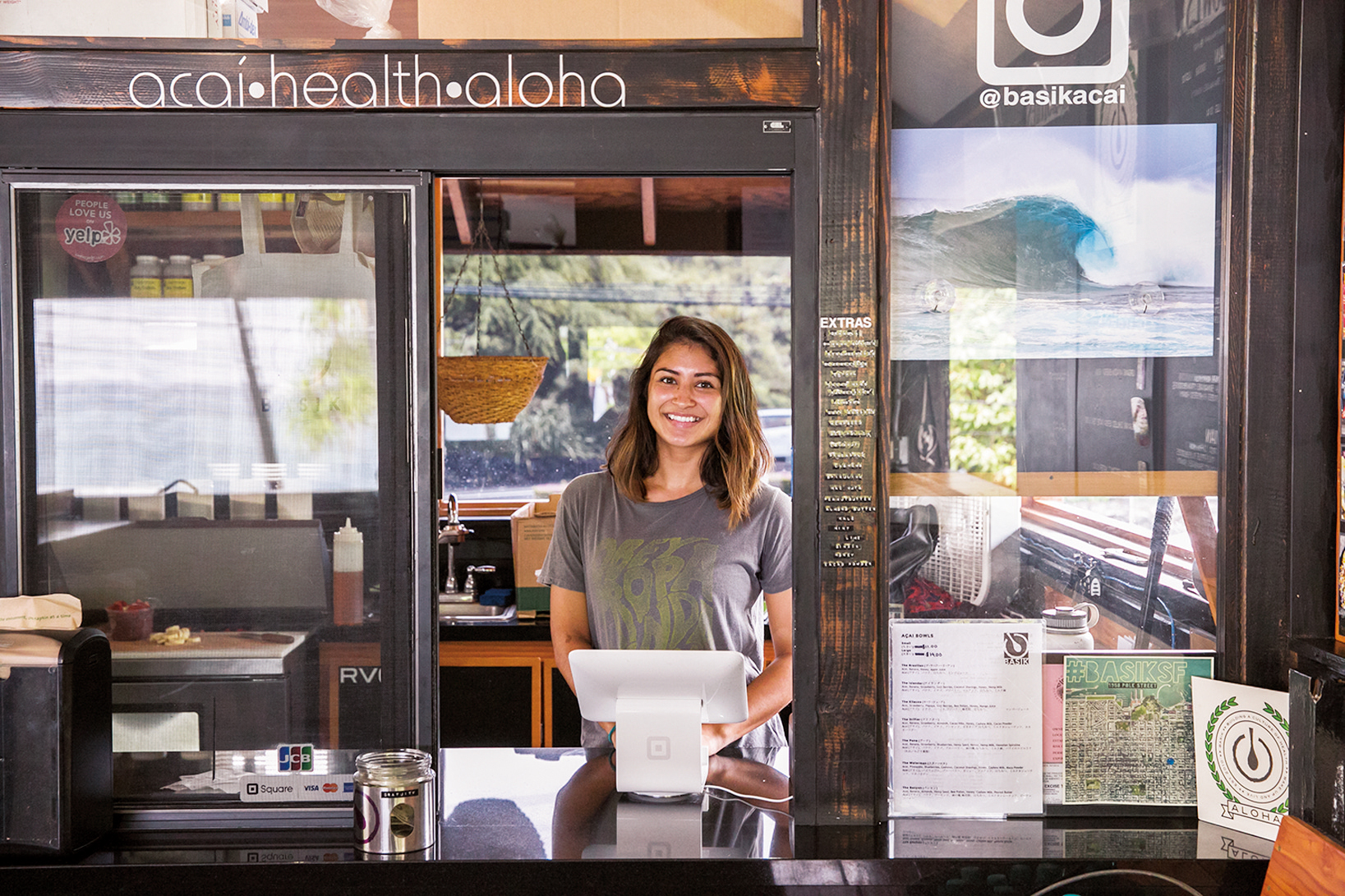 聖なる力が宿る地・ハワイ島で、ヒーリングパワーをとりこむカフェ&レストラン。 | So, Coffee?